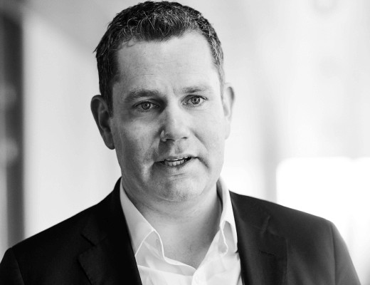 Tidligere k-direktør og særlig rådgiver går solo